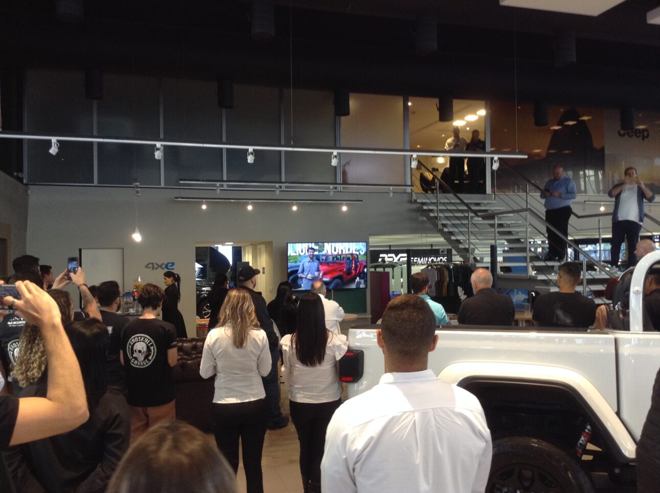 CONCESSIONÁRIA BEXP JEEP BROOKLIN REÚNE CLIENTES PARA APRESENTAR O ...